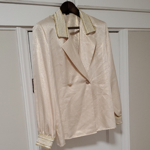 Jackets & Coats | Nwts Cream Doublebreasted Blazer With Tailored Fit ...